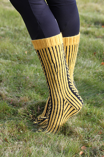 Ravelry: Varsel pattern by Kreativa