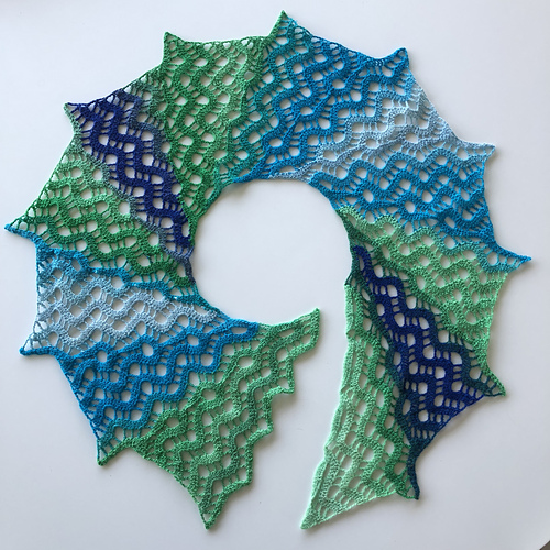 Ravelry: Lace Labyrinth pattern by 10 Hours or Less