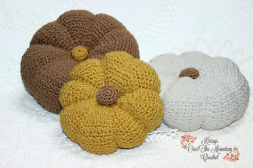 Ravelry: Textured Pumpkins pattern by Kris Moore