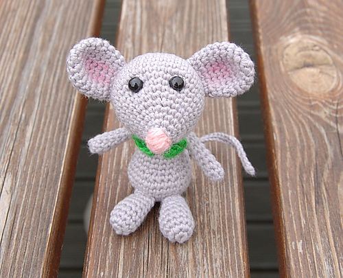 Ravelry: Silky spring mouse pattern by Mari-Liis Lille