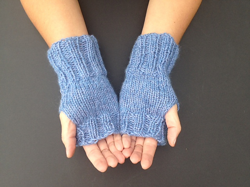Ravelry: Toasty Knit Wristlets pattern by Kristin Omdahl