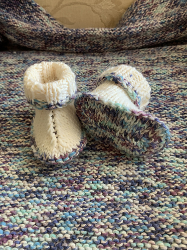 Ravelry: Baby Hug Boots pattern by marianna mel