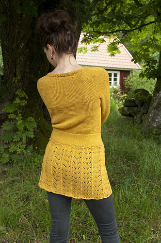 Ravelry: Ylva Li pattern by Saga Hein