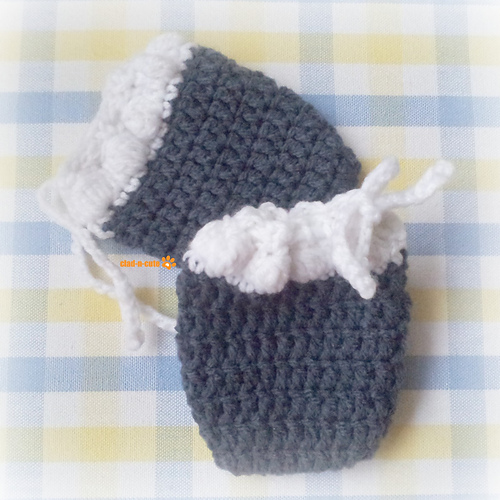 Ravelry: Shaun Mittens pattern by Twinkle Enyong