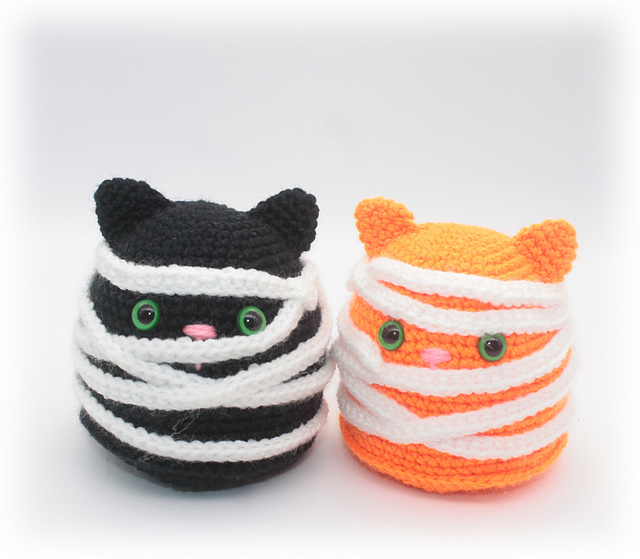 Ravelry: Halloween Mummy Cat pattern by Kristine Kuluka