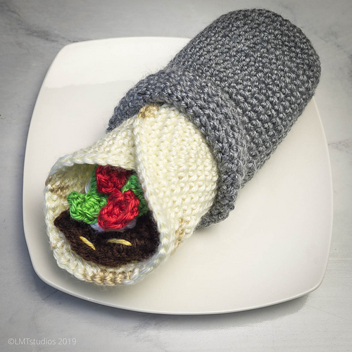 Ravelry: Burrito w/ Chips & Guac pattern by Lisa Teeple
