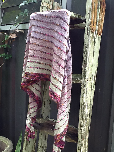 Ravelry: Loop pattern by Casapinka