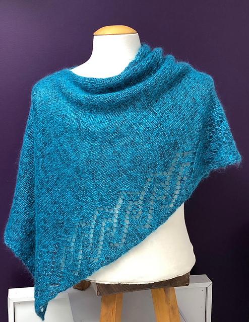 Ravelry: Wrapped In Luxury for the LK150 pattern by London Yarns