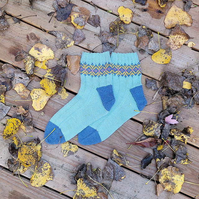Ravelry: Morning Socks pattern by Liza Levchuk