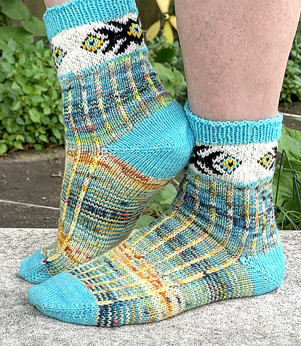 Ravelry: Mixed socks pattern by Emma Gauthier