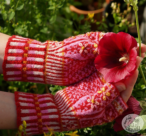 Ravelry: Malva pattern by Olga Beckmann
