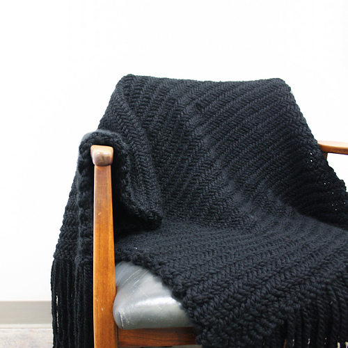 Ravelry: Chunky Herringbone Blanket pattern by Alison Abbey