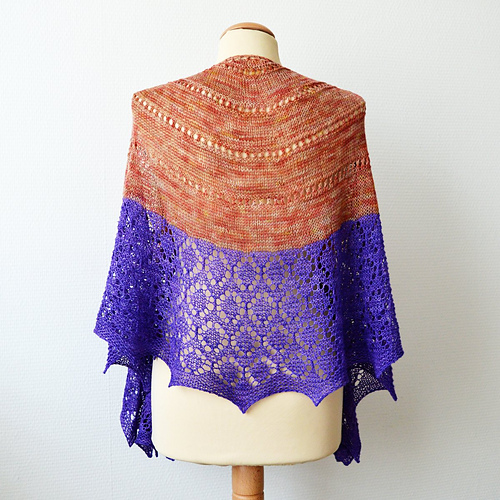 Ravelry: Beat the Fug pattern by Susanne Visch