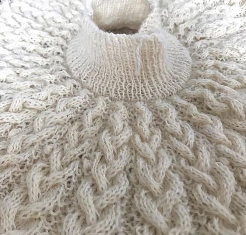 Ravelry: Rose des vents pattern by L'atelier Lacazavent