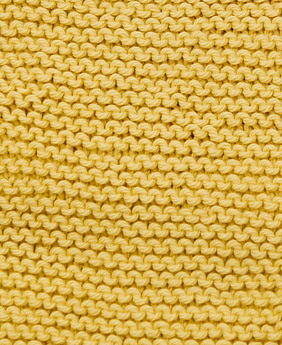 Ravelry: Scallop Edge Dishcloth pattern by Tori Gurbisz Chapel