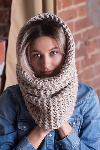 Ravelry: Wizard Tube Scarf pattern by LadushkaCrochet