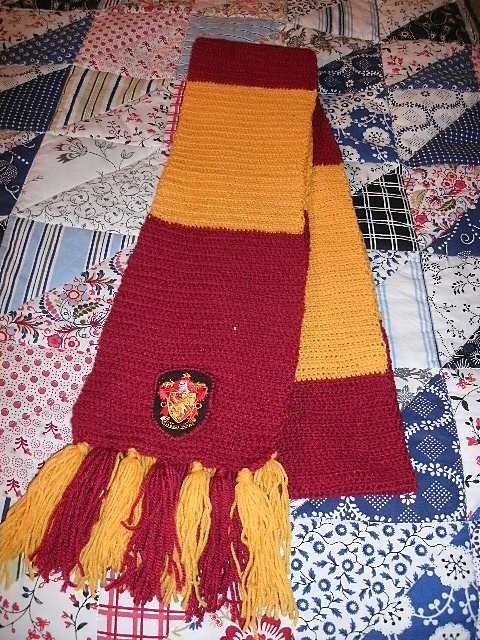 Ravelry: Harry Potter Gryffindor Scarf pattern by Ariel Starke