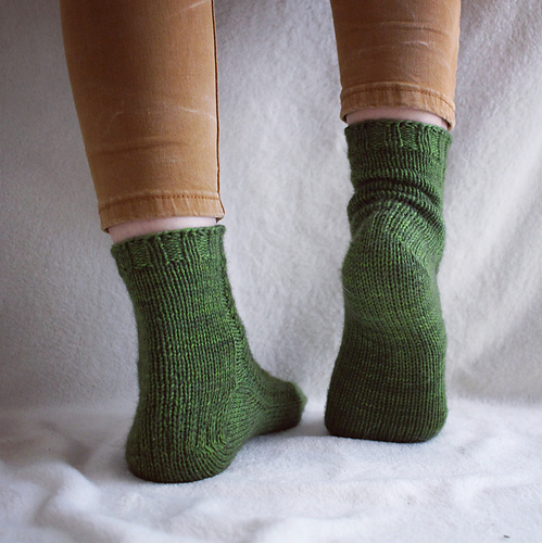 Ravelry: Cardamom socks pattern by Marion Jarry