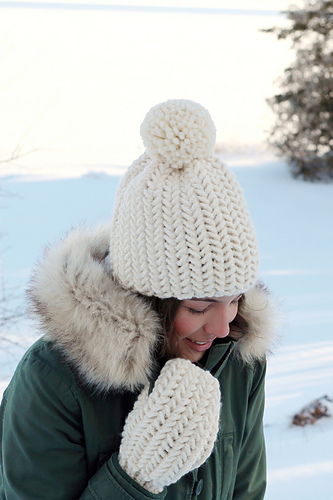 Ravelry: Heath Herringbone Hat pattern by Lakeside Loops