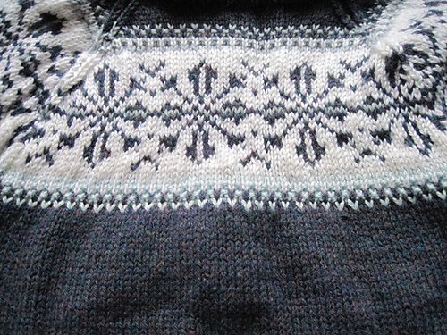 Ravelry: Family Snowflake Sweaters: His Version pattern by Patons