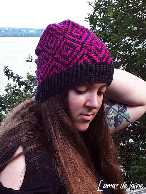 Ravelry: Enigma pattern by Sandra La Madeleine