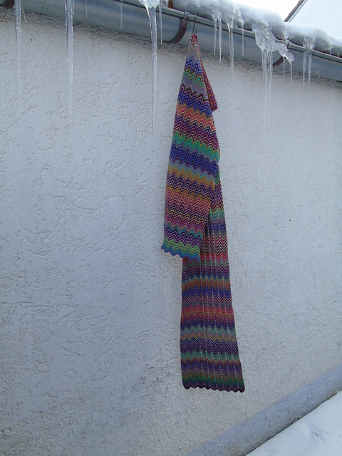 Ravelry: Larasina's ZickZack Scarf