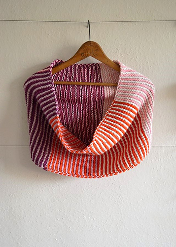 Ravelry: Shift Cowl pattern by Larissa Brown