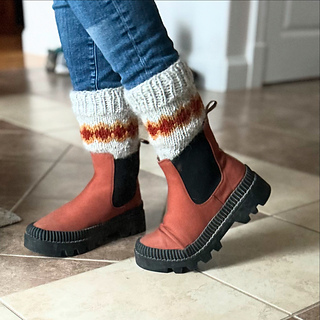 Ravelry: The Cozy Cabin Socks pattern by Bethana Briffett