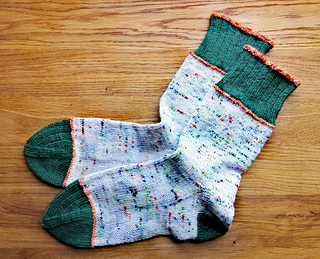 Ravelry: Latonka's Very Vanilla Socks