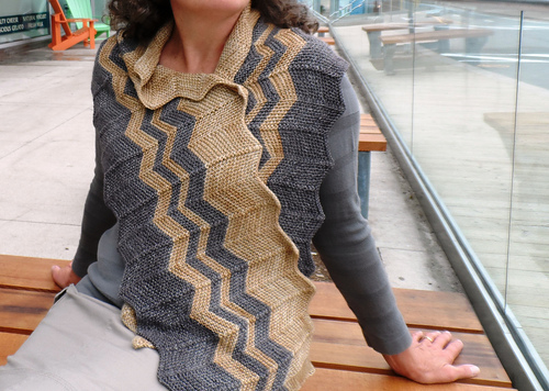 Ravelry: Rumple Scrap pattern by Laura Aylor