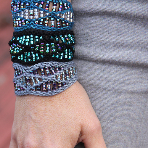 Ravelry: Beaded Waves Cuff pattern by Laura Nelkin