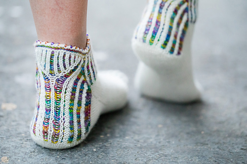 Ravelry: Bottoms Up pattern by Laura Nelkin