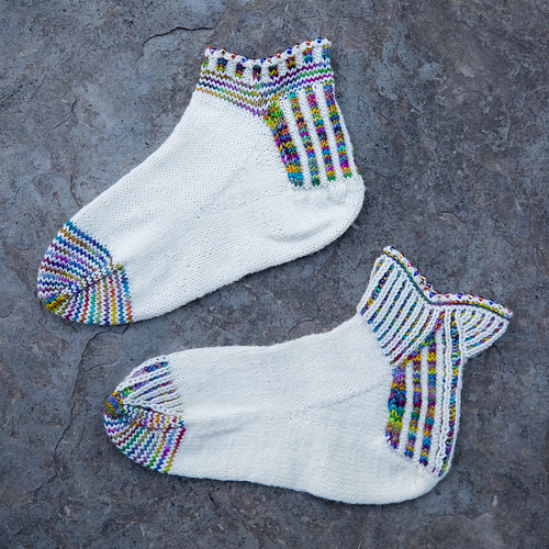 Ravelry: Bottoms Up pattern by Laura Nelkin