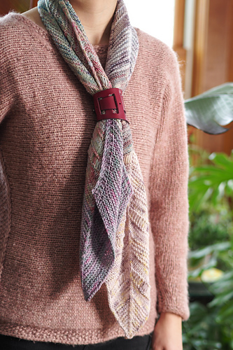 Ravelry: Da Light Scarf pattern by Laura Nelkin