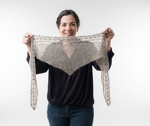 Ravelry: Gneiss Scarf pattern by Laura Nelkin