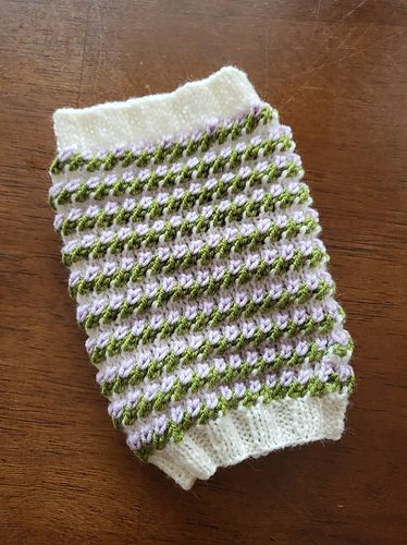 Ravelry: Victorian Muffatee No 4 (1845) pattern by Laura Bain
