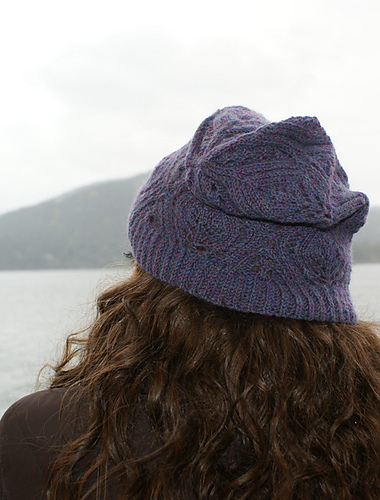 Ravelry: Topis pattern by Leslie Hamacher