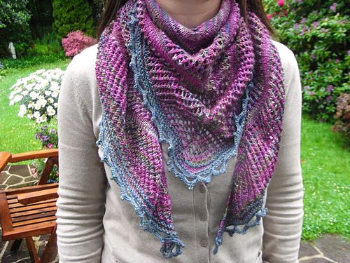 Ravelry: Tuch "Crazy Chicken" pattern by edith filzhof