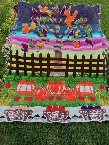 Ravelry: Jaimie's Autumn Daze Mosaic Blanket pattern by Lynette Kosar