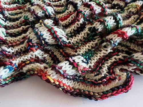 Ravelry: Whirly Giggle Cowl pattern by Lavish Craft