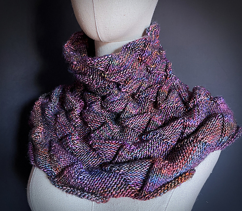 Ravelry: SWAG pattern by Lavish Craft