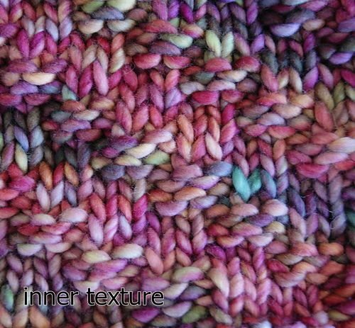 Ravelry: Round and Round Cowl pattern by Lavish Craft