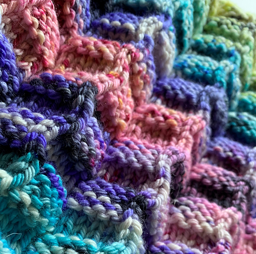 Ravelry: Groove Tube pattern by Lavish Craft