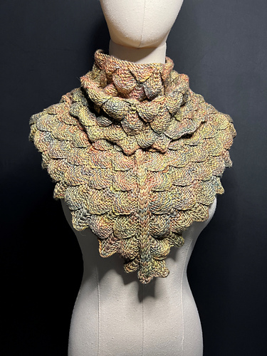 Ravelry: Year of the Dragon Cowl pattern by Lavish Craft