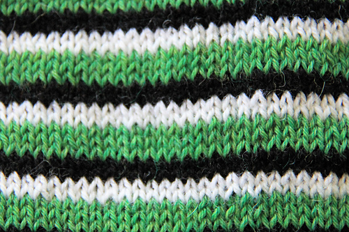 Ravelry: Canada EH! Voyageur Toque pattern by Lynette Meek