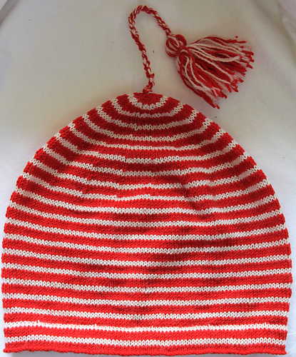 Ravelry: Canada EH! Voyageur Toque pattern by Lynette Meek