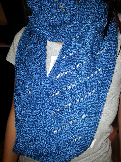 Ravelry: Endless Bobbles and Lace Scarf pattern by Lelia Scott