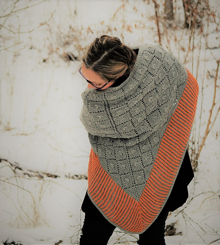 Ravelry: Fox Tail Shawl pattern by Raina K