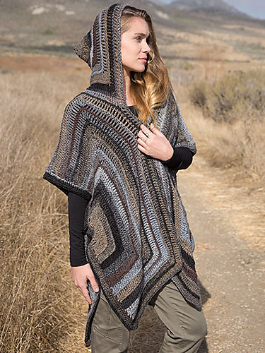 Ravelry: Pauwau Poncho pattern by Robyn Chachula