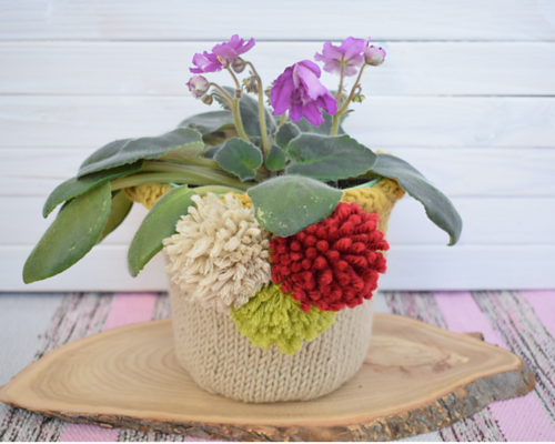 Ravelry: Twist Pot Cozy pattern by Elena Varnavskaya